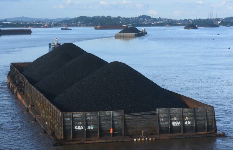 Dịch Vụ Vận Chuyển Hàng Hóa Bằng Sà Lan Tự Hành - SSS Logistics